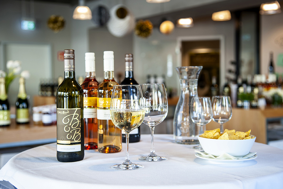 Weinladen im Weinhotel Kaisergarten - eine Rheinhessen-AUSGEZEICHNET ...